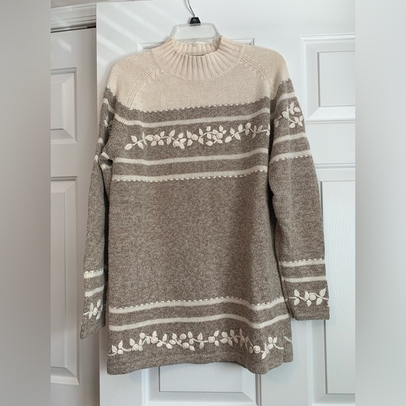 Northern Reflections | Sweaters | Vintage Northern Reflections Floral ...